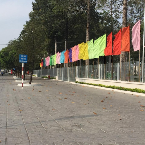 Phướn là gì? Cách treo banner, phướn quảng cáo hiệu quả